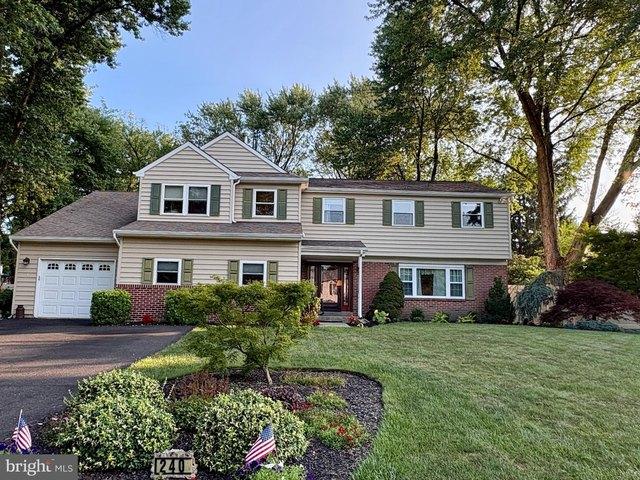 240 Beaver Rd, Southampton, PA 18966