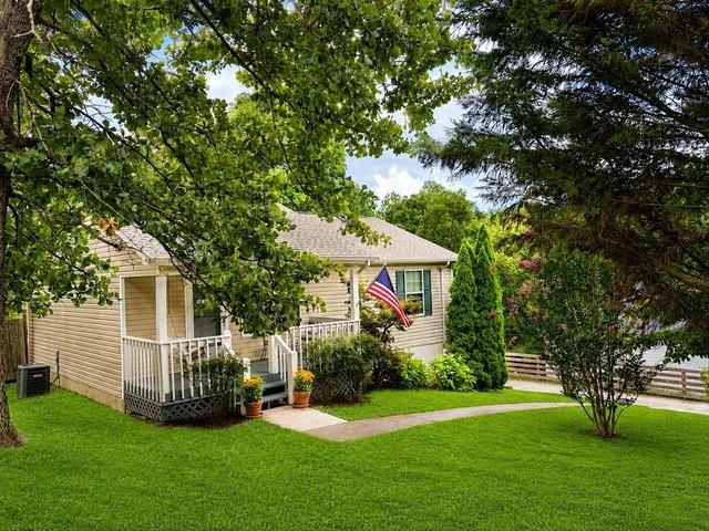 240 Bell St SE, Cleveland, TN 37323