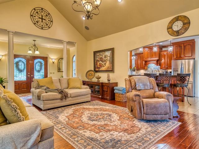 240 Garet Way