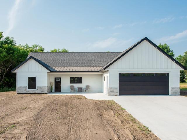 240 Greenview Lane