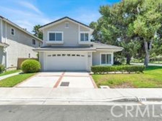 240 Greenmoor