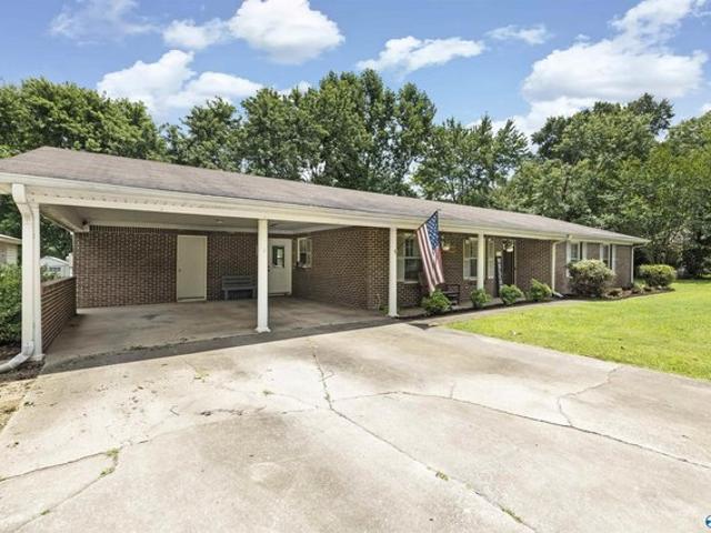 240 Dee Ann Rd, Trinity, AL 35673