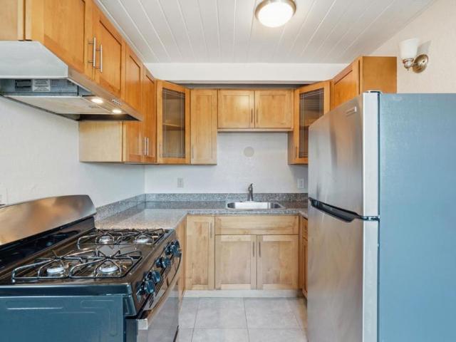 240 DUBOCE Avenue