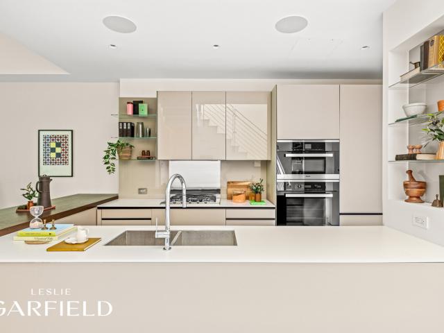 240 E 61ST Street