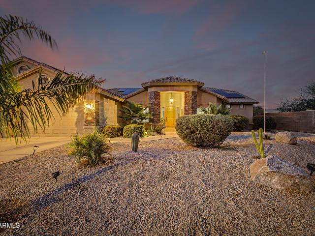 240 e pebble trail