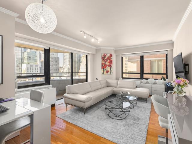 240 East 47th Street, New York, NY
