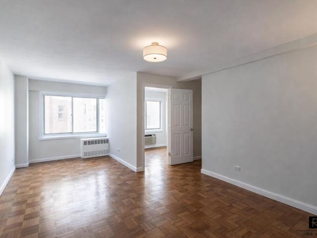 240 East 55th Street, New York, NY