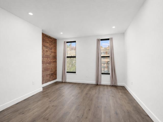 240 East 75th Street, New York, NY
