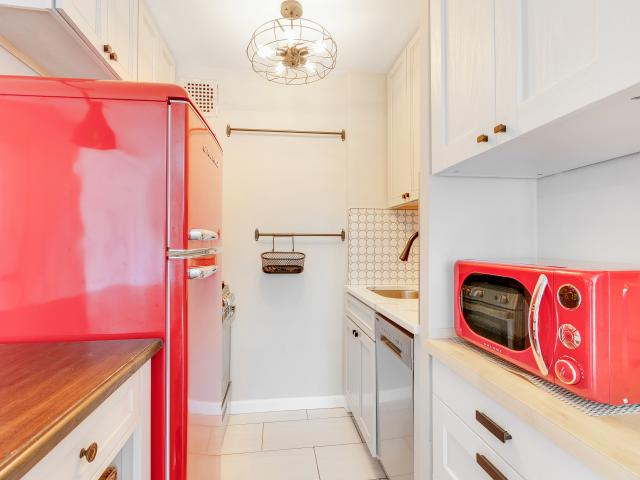 240 East 76th Street, Unit 9A