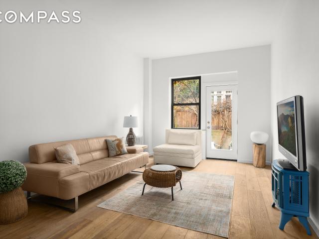 240 East 32nd Street, New York, NY