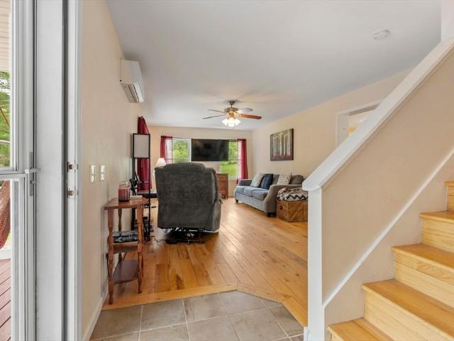 240 Farley Rd