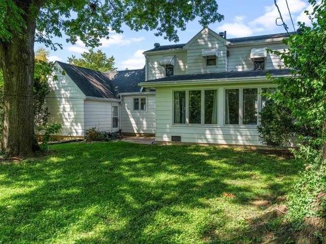 240 Fischer Street