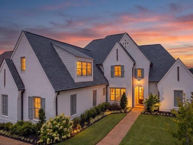 240 Keisie Ln, Collierville, TN 38017