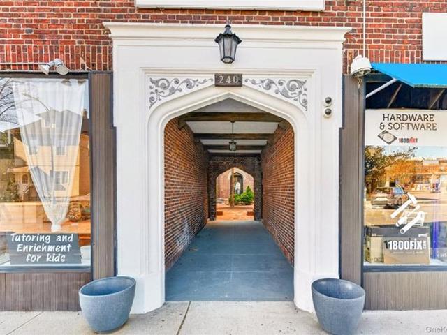 240 Halstead Ave Apt B6, Harrison, NY 10528