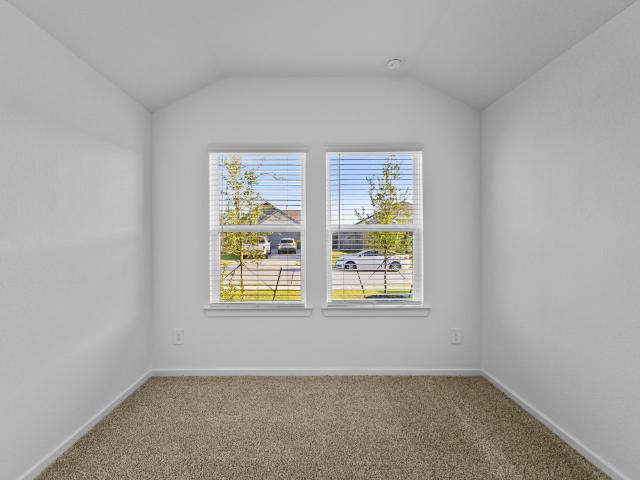 240 Ice Shore Trail
