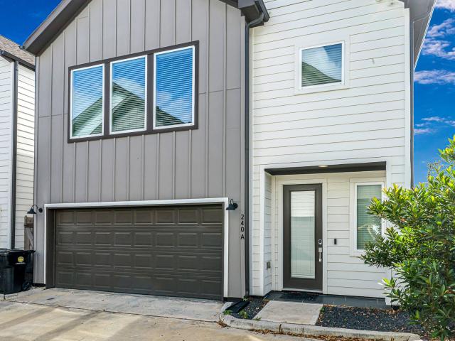 240 Julia Street A