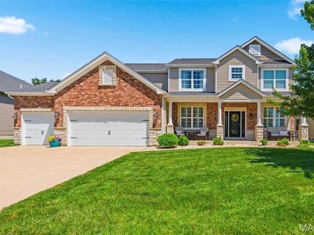 240 Oakhurst Cir, O'Fallon, MO 63368