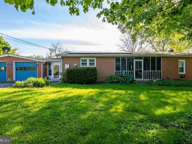240 Oleyline Rd, Douglassville, PA 19518