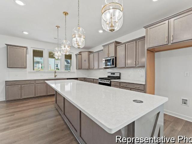 240 Oriole Drive 161p