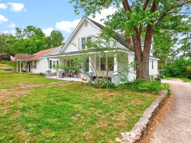 240 Lanier Dr