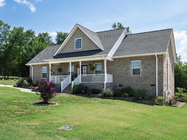 240 Mockingbird Ln