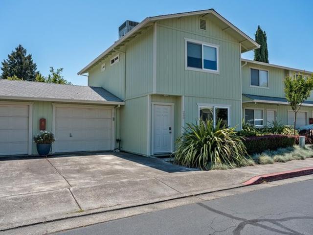 240 Main Cir, Ukiah, CA 95482