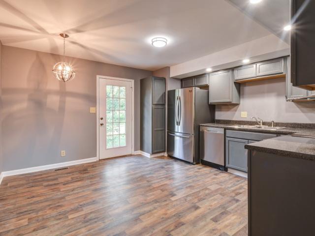 240 Maplewood Dr