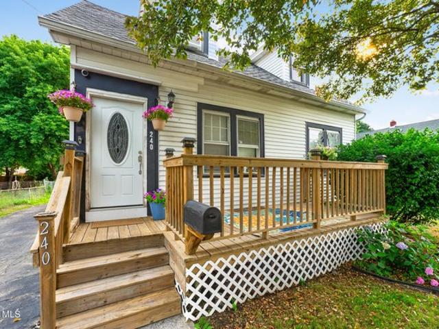 240 Mariaville Rd, Schenectady, NY 12306