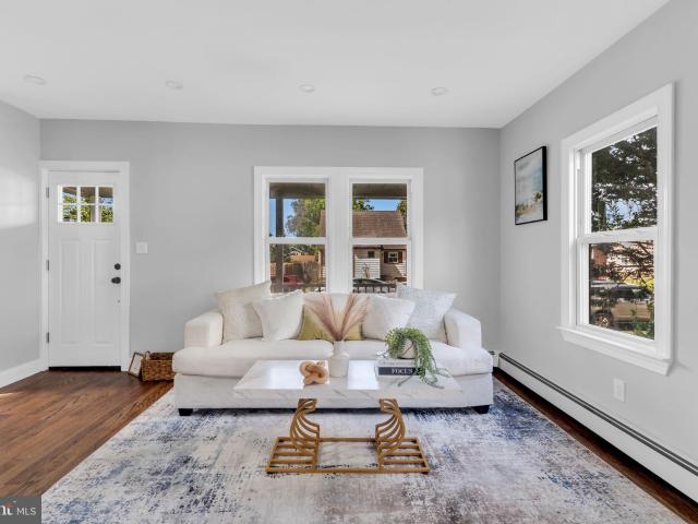 240 Mason Ave, Hamilton, NJ 08610 | MLS #NJME2077