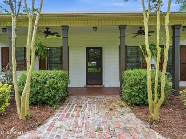 240 Mink Branch Rd, Pelahatchie, MS 39145