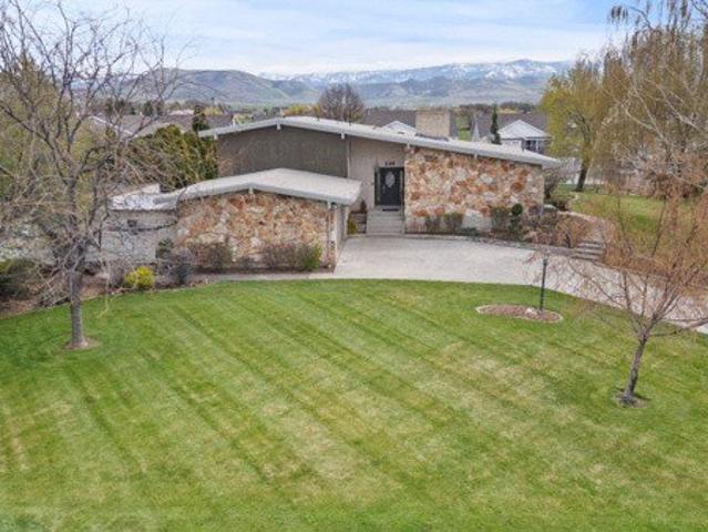 240 N 3rd E, Preston, ID 83263