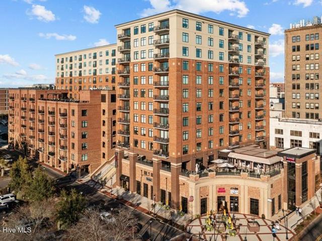240 N Water St Apt 556, Wilmington, NC 28401