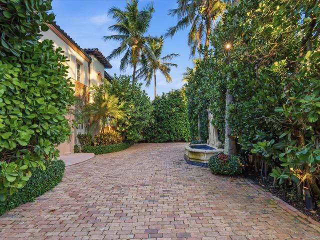 240 N Ocean Boulevard, Palm Beach, US, FL