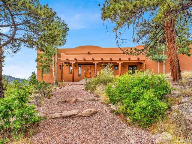 240 N Pine Vista