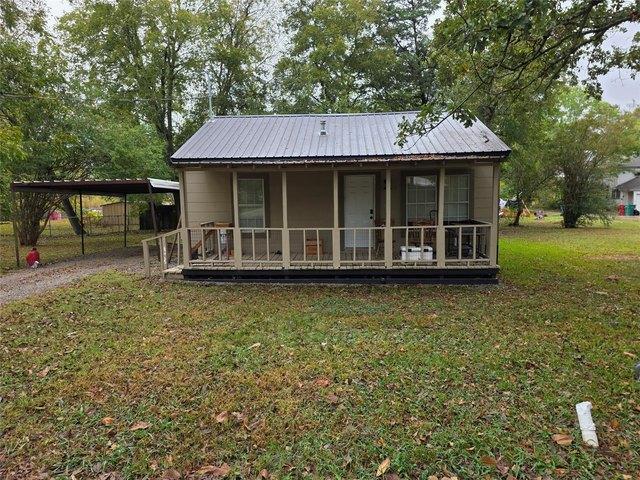 240 S College St, Deport, TX 75435