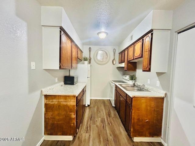 240 S Doran # Apt 4