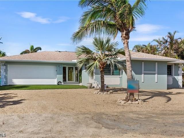 240 Southwinds Dr, Sanibel, FL 33957