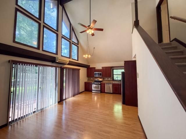 240 Shawna Ln