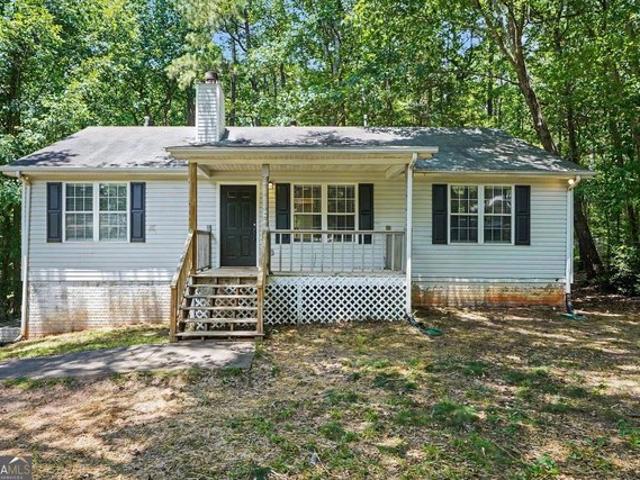 240 Spring Cir, Senoia, GA 30276