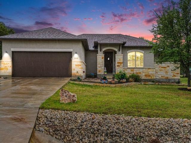 240 Roy Nichols Dr, Blanco, TX 78606