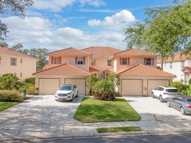 240 Robin Hood Cir #102, Naples, FL 34104