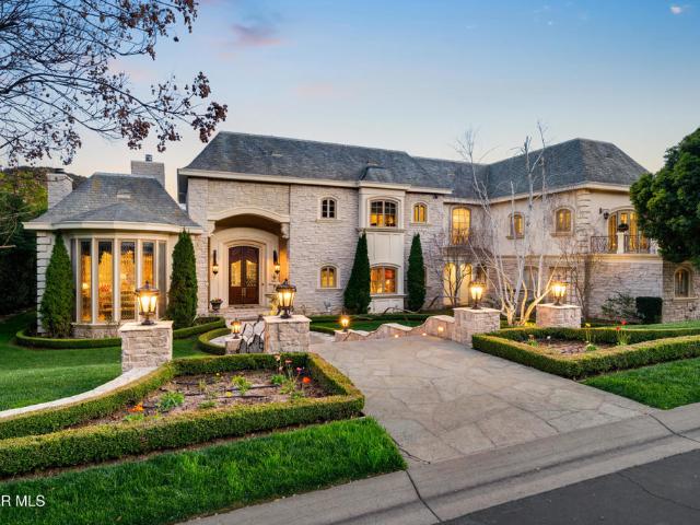 240 W Stafford Road