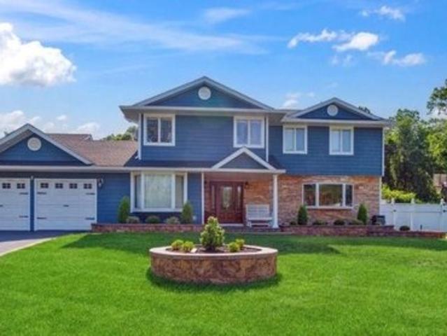 240 Woodhull Ave, Port Jefferson Station, NY 11776