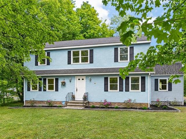 240 Taylor St, Littleton, MA 01460