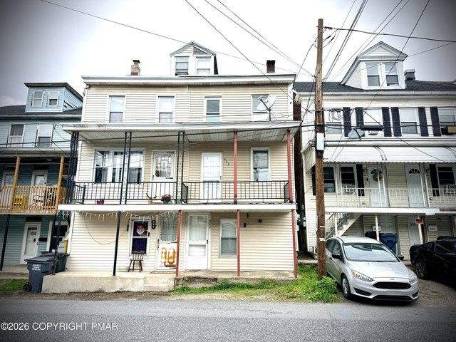 240 Valley St, New Philadelphia, PA 17959