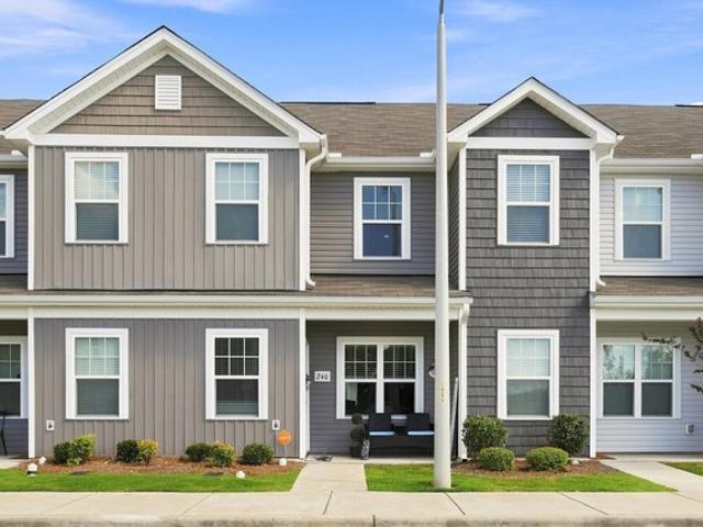 240 Yorktown Ln, Sanford, NC 27330