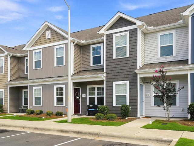 240 Yorktown Lane