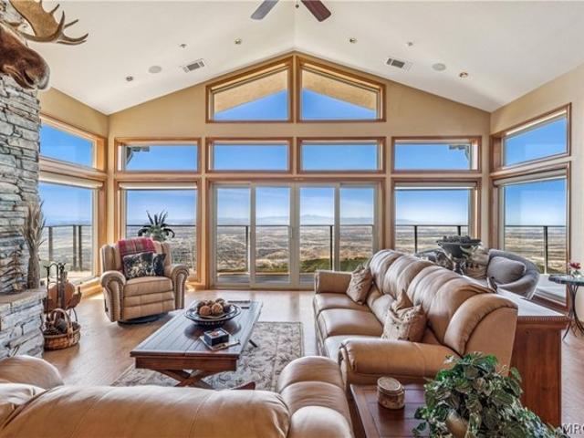 24143 Rockview Dr, Crestline, CA 92325