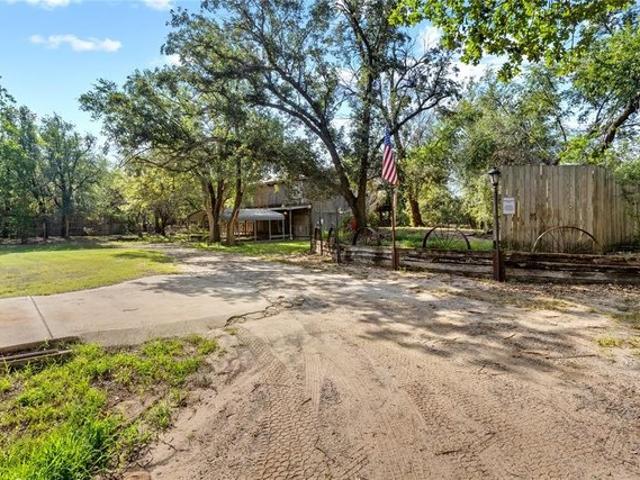 241470 Main St, Oakwood, OK 73658