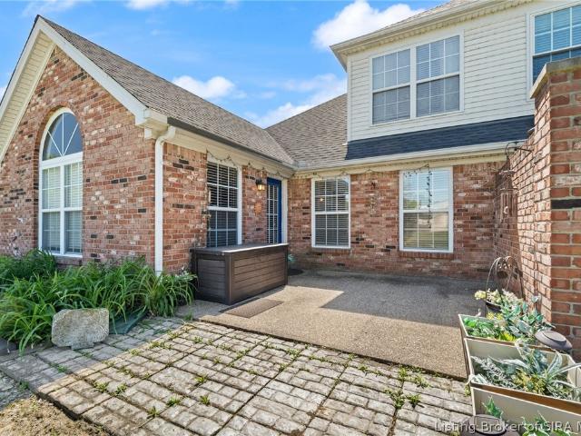 2414 Magnolia Court